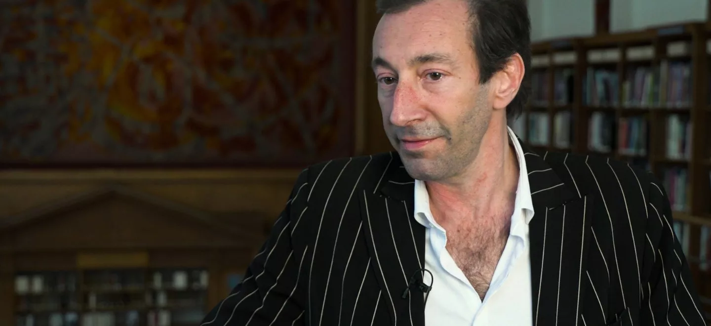 Exclusive Interview of Antoine Laurain - Institut Français · Royaume-Uni